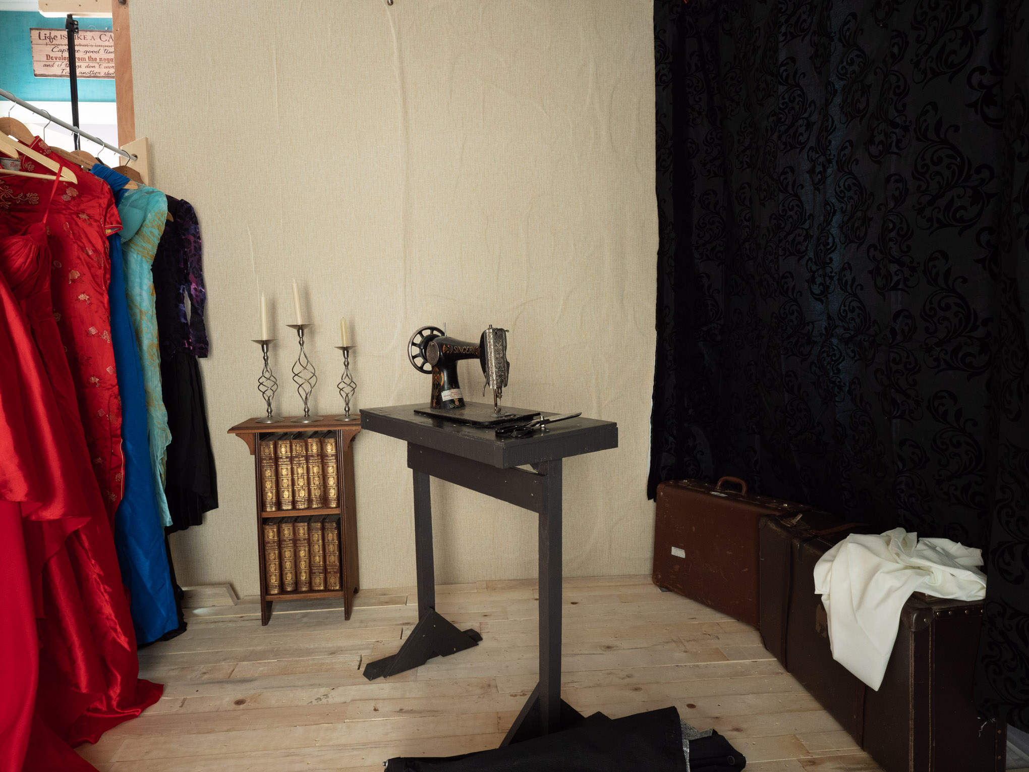 setting up “the dressmaker” | pwfotos